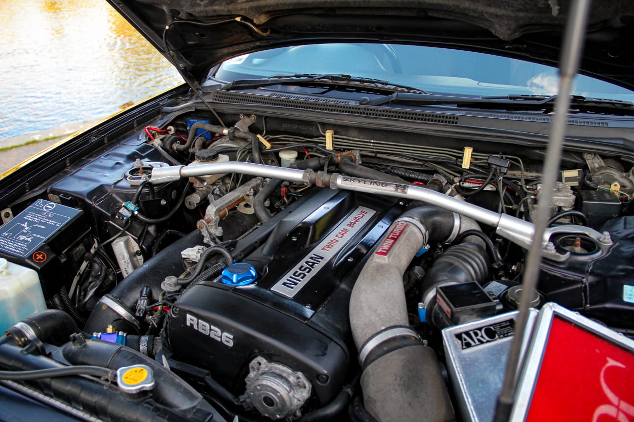 Nissan Skyline R33 GT-R V Spec Midnight Purple | Japan Imports